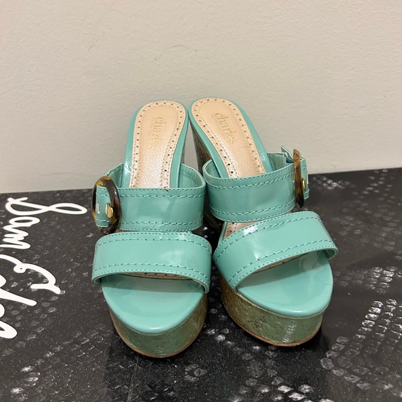 Charles David | Shoes | Charles David Platform Wedges Sea Foam Green ...